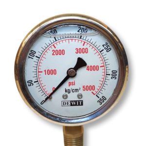 Manómetro Dewit, caratula de 2 1/2" OD conexión Inferior de bronce 1/4" NPT, rango de 0-150 PSI ...